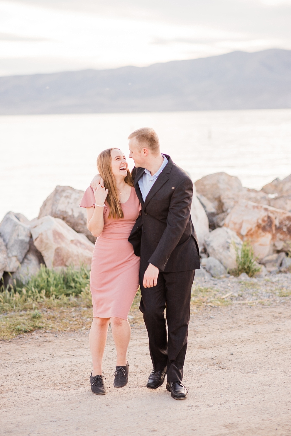 Timeless and Candid Engagement Session at Utah Lake || Provo, Utah ...